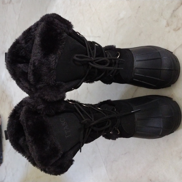 Itasca | Shoes | Itasca Boots | Poshmark